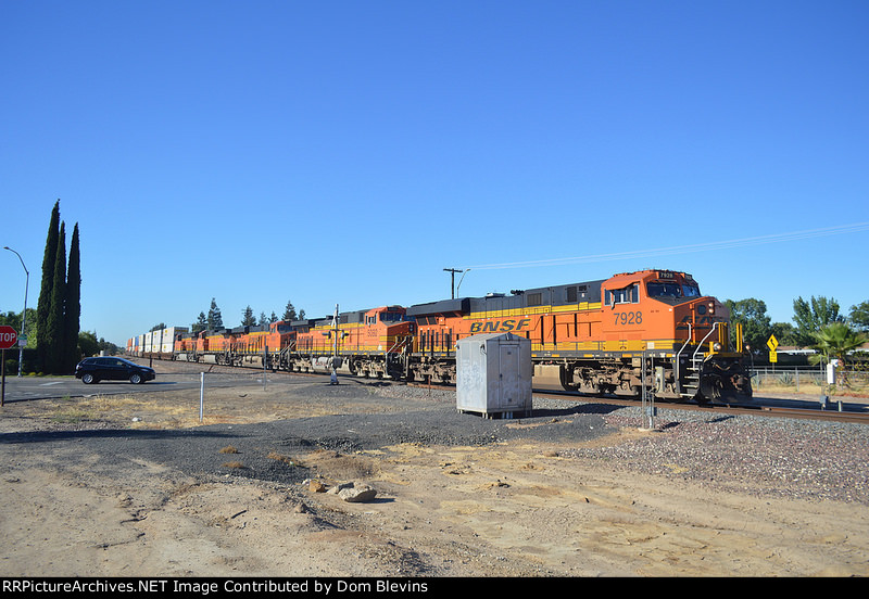 BNSF 7928